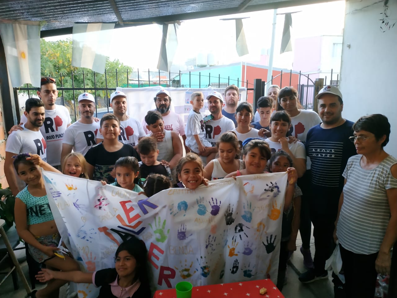 LA ROJO PUNZÓ «SOMOS ALTERNATIVA EN BERAZATEGUI» | InfoSur24